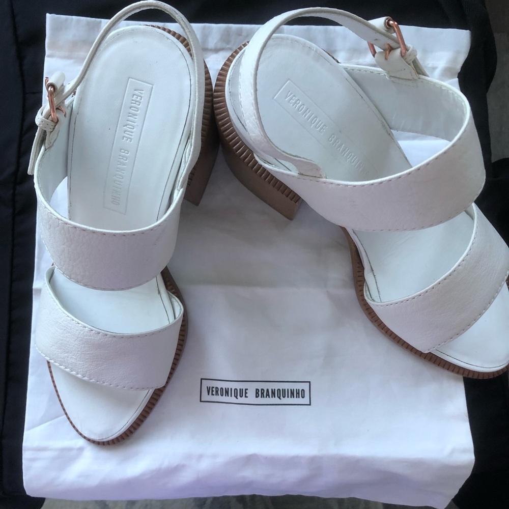 Classic Chic Sandals - Gem